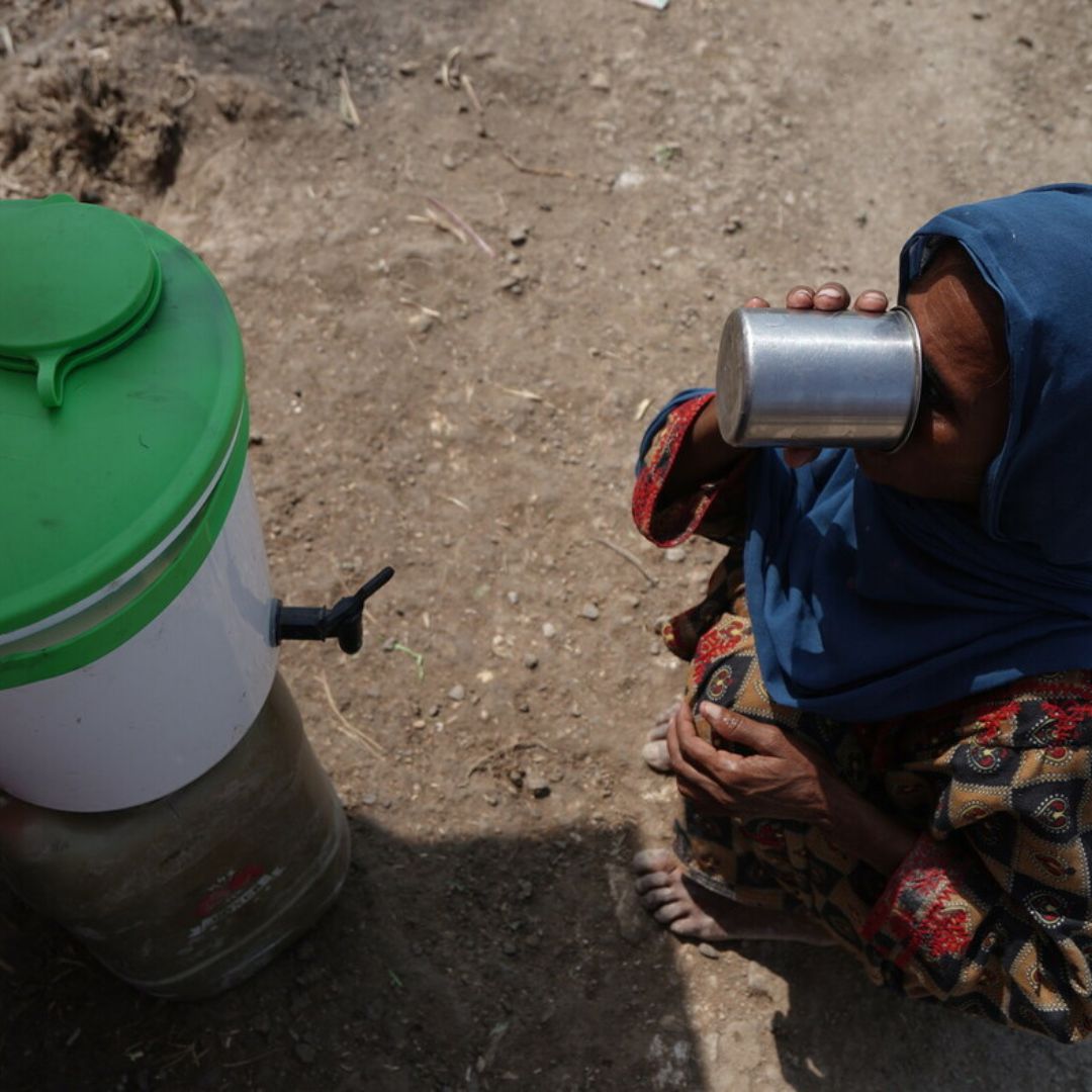 Oxfam buckets - Oxfam Italia